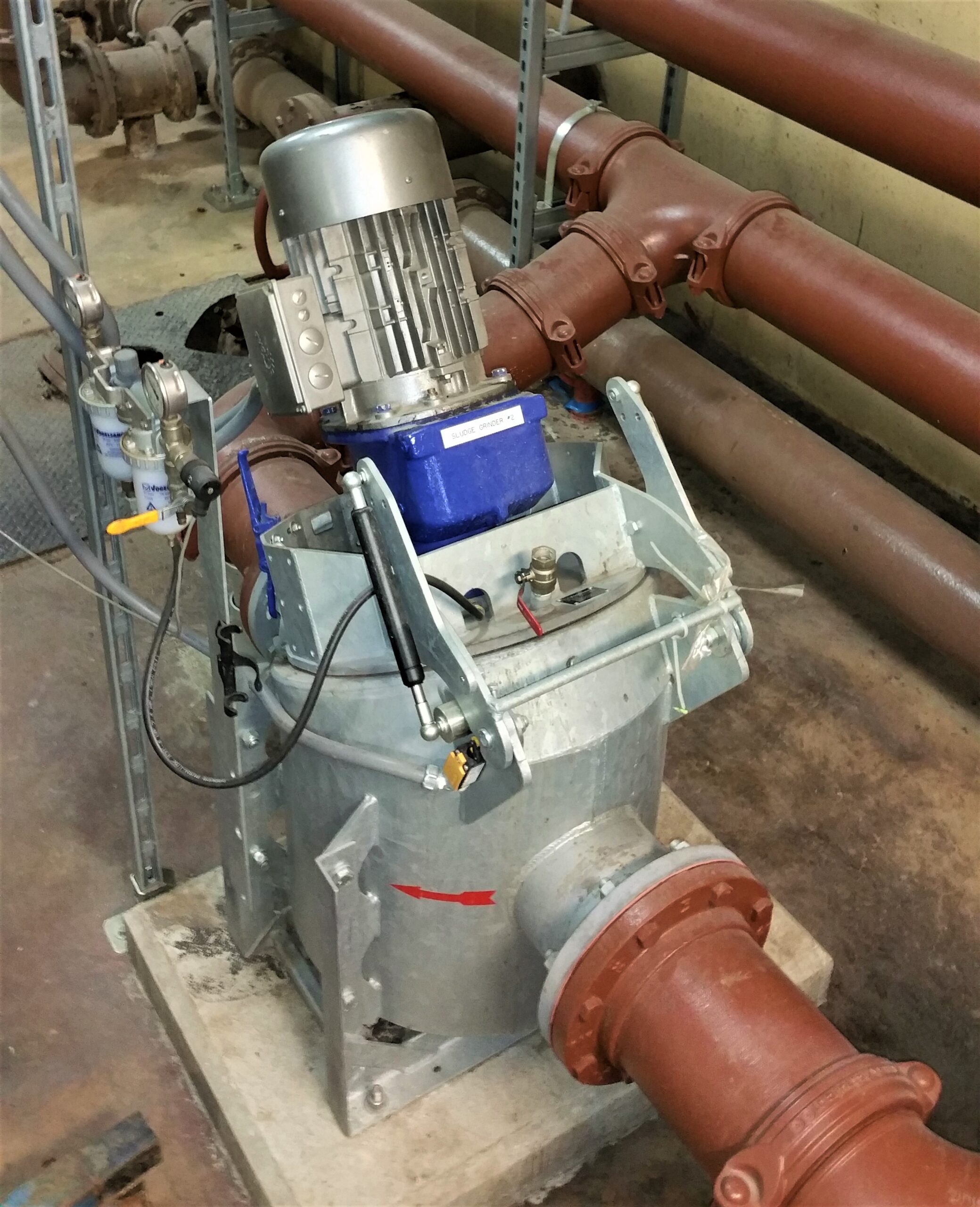 Protect Pumps with Vogelsang RotaCut: Shred Debris in Sludge ...